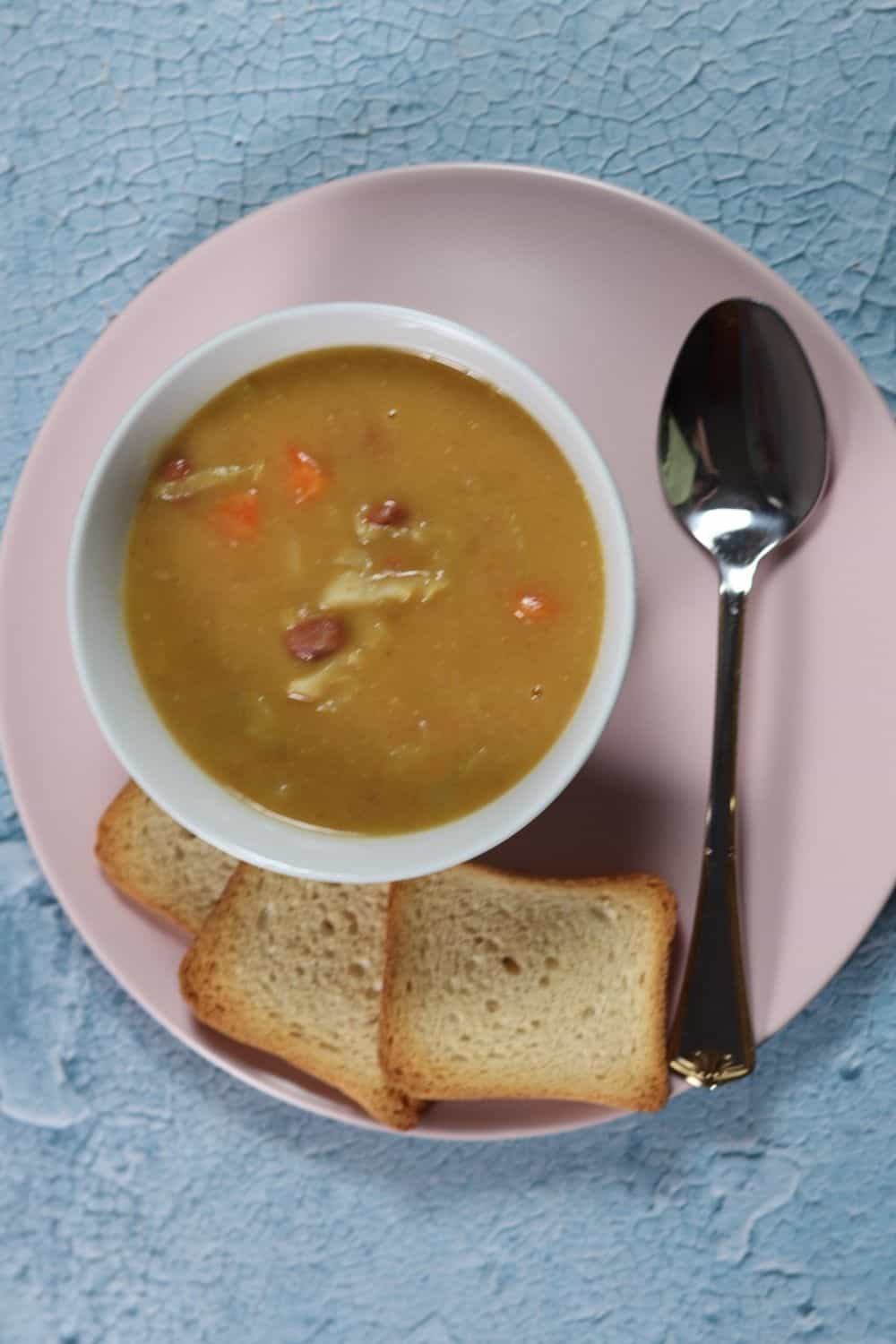 Sopa Camponesa - A Cozinha da Vê