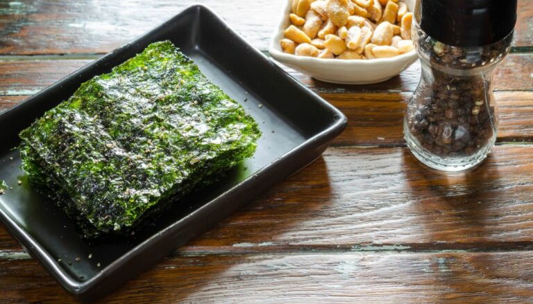 Alga nori: O sabor surpreendente do mar na culinária brasileira