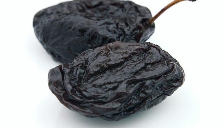 Diferença entre uva passa e ameixa seca: entenda com a gente